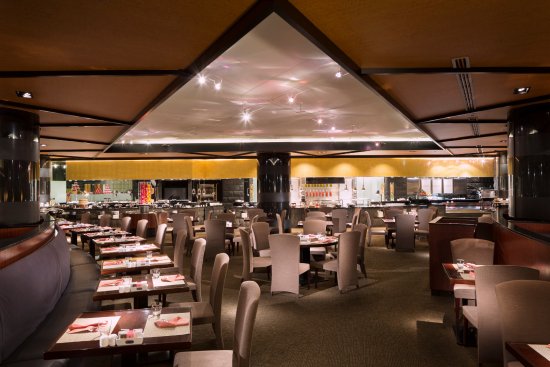 Cascade Cafe Dining Area - CPY ARCH